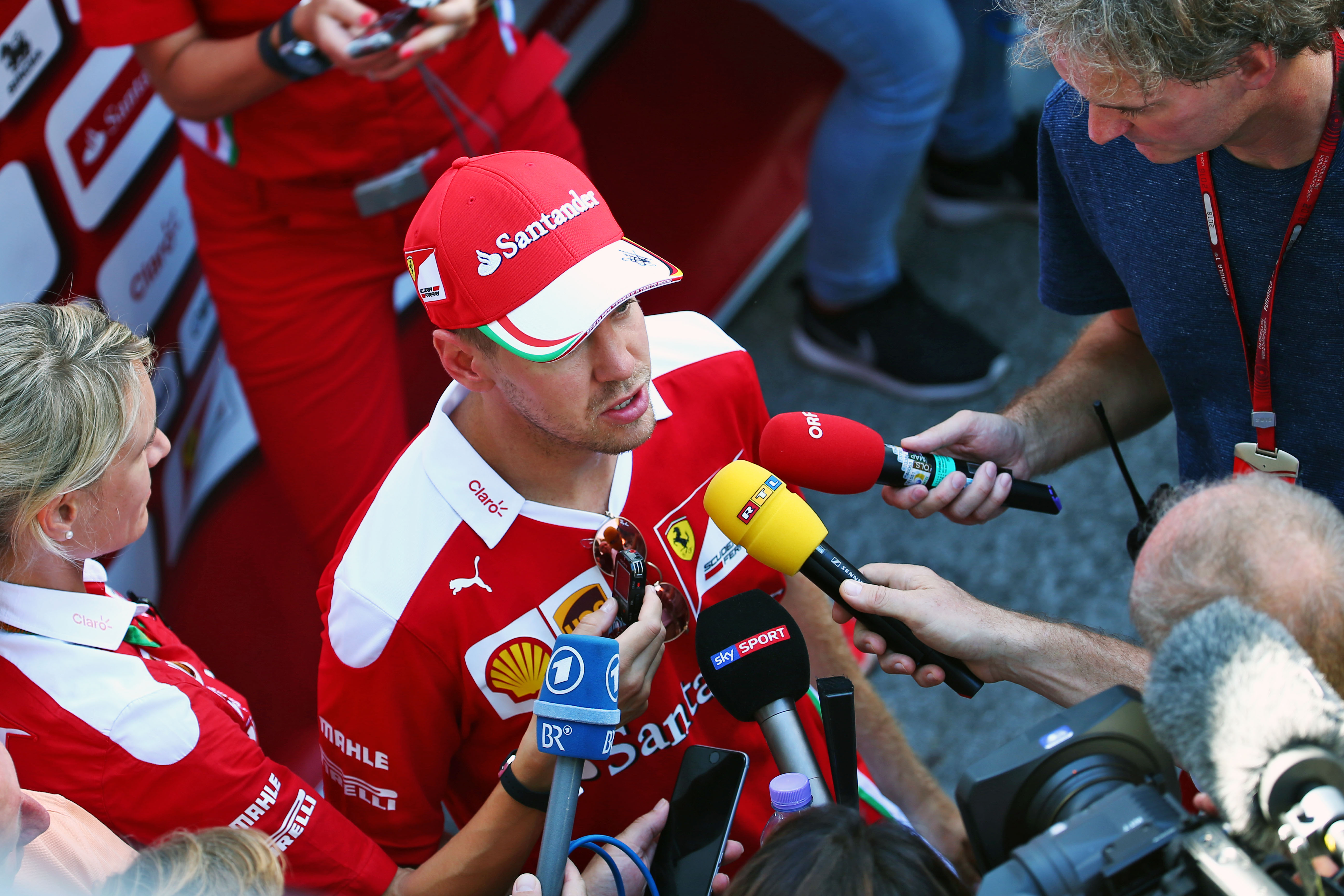 F1 Team Talk - Friday in Malaysia - F1i.com
