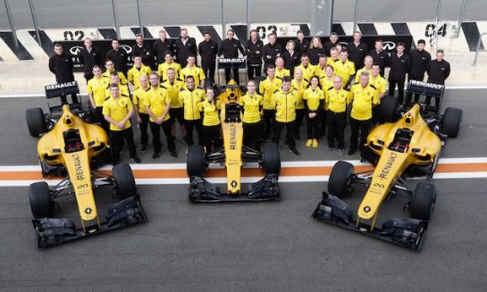 F1: Renault teams up with iconic Winfield Racing School - F1.com