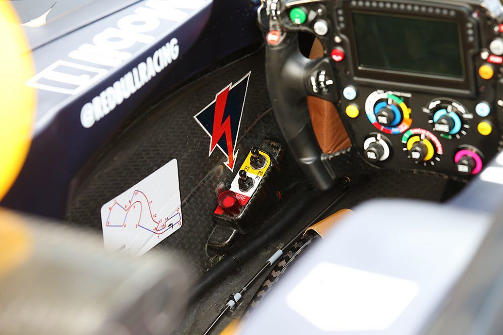 Tech F1i Mexico: A look at the work place of Max Verstappen