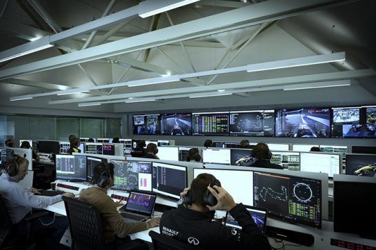 Tech F1i: A visit to Renault at Enstone - The Operations Room