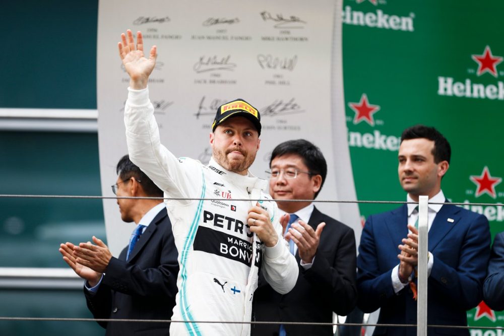 Bottas uneasy about Mercedes double-stack pit stop