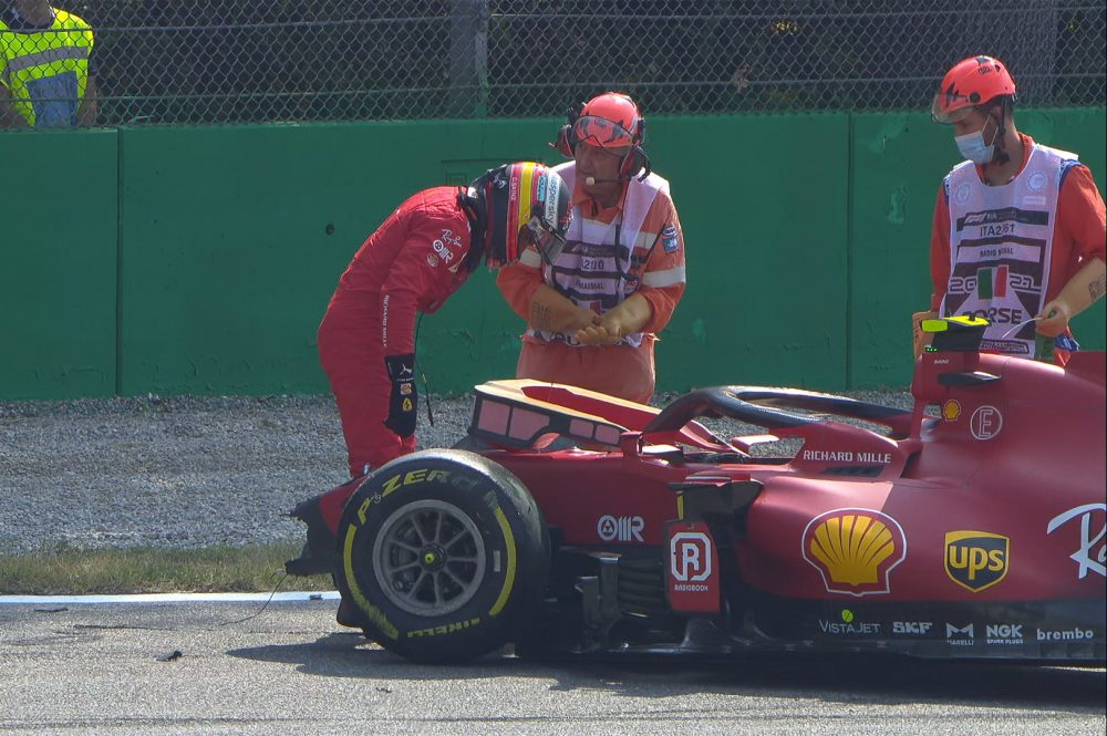 Sainz: Confidence took big hit after 'weird' FP2 crash