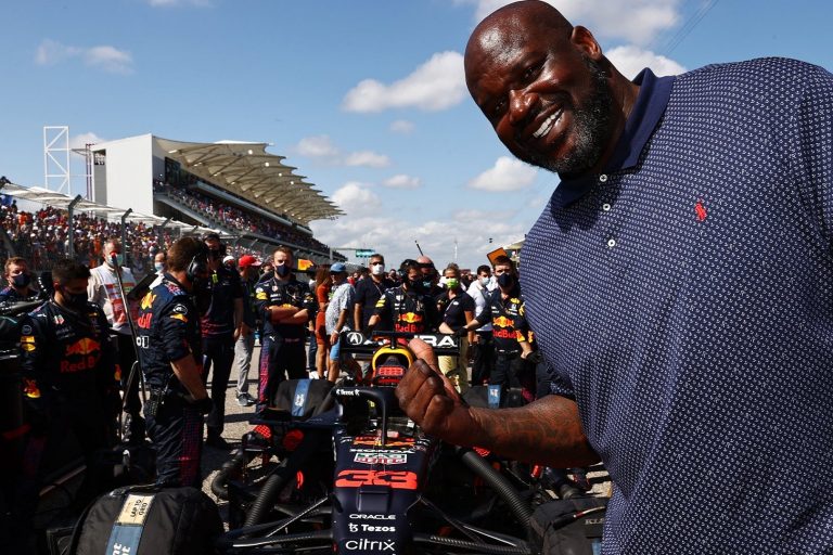 F1i Pic of the Day: The Shaq didn't turn his back on F1