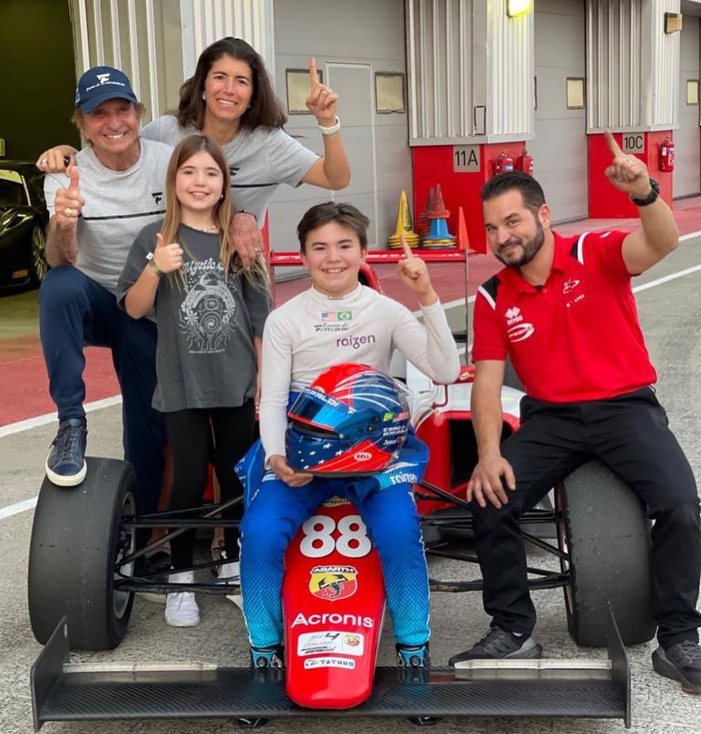 Fittipaldi Jr set for full F4 campaign with top team VAR