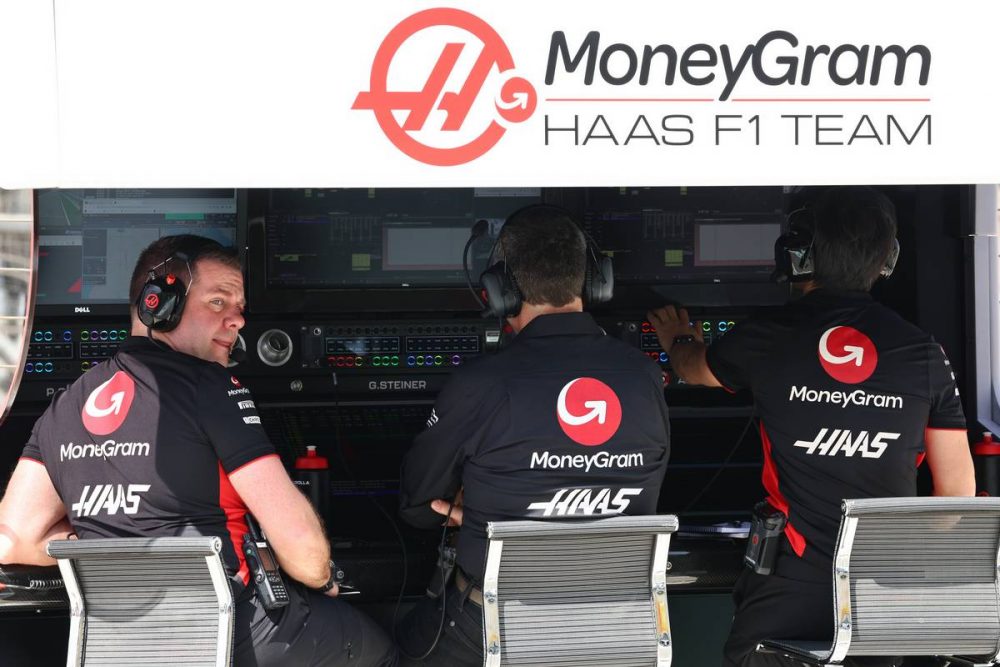 Steiner explains Haas' downsized pit wall gantry