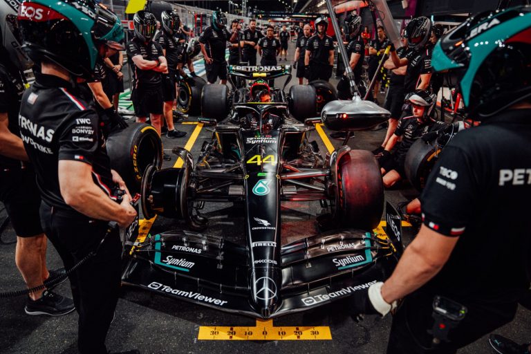 Mercedes engineers facing 'tricky' challenge with new Sprint format