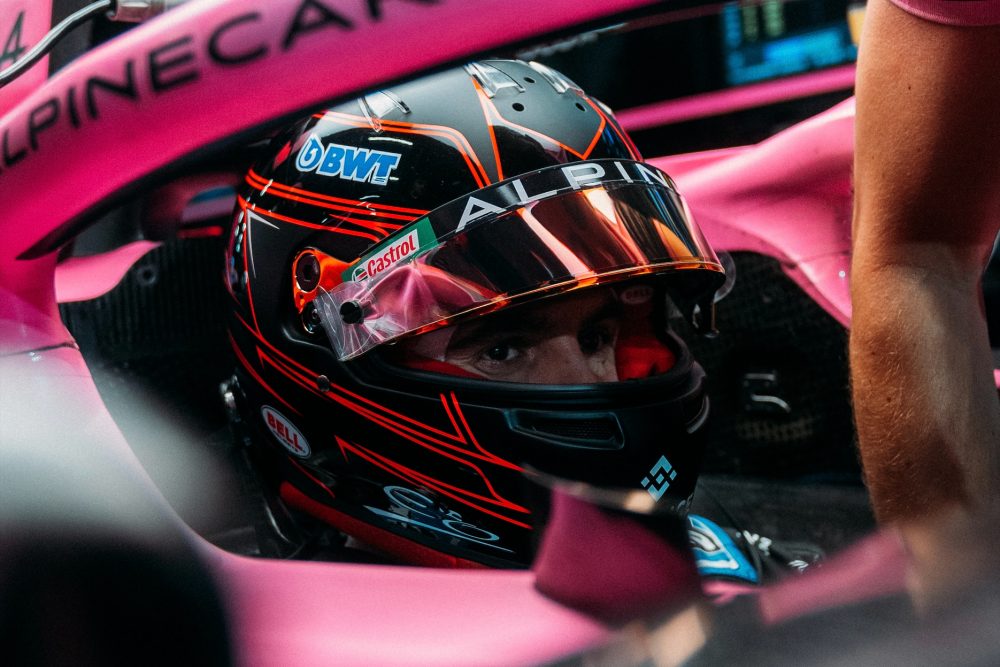 Ocon hit the wall twice in Q3, but 'kept pedal to the metal'