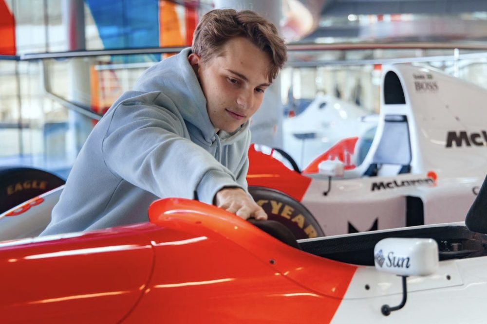 Piastri takes in a bit of McLaren history