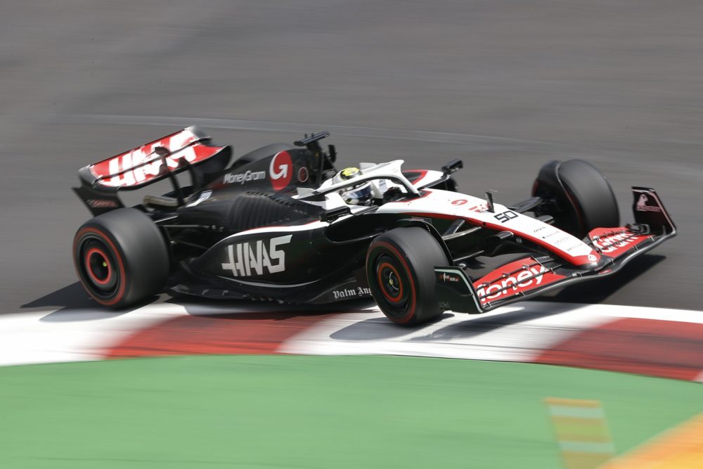 Haas 'very impressed' with faultless Bearman in FP1