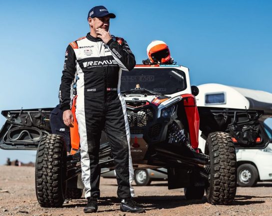 Lukas Lauda makes Dakar debut with father’s F1 colors