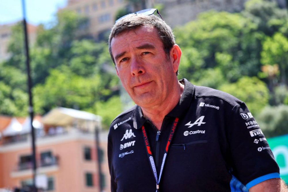 Alpine F1 shake-up continues as operations director White departs