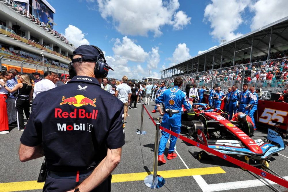 Gallery: All the 2018 F1 drivers' helmets