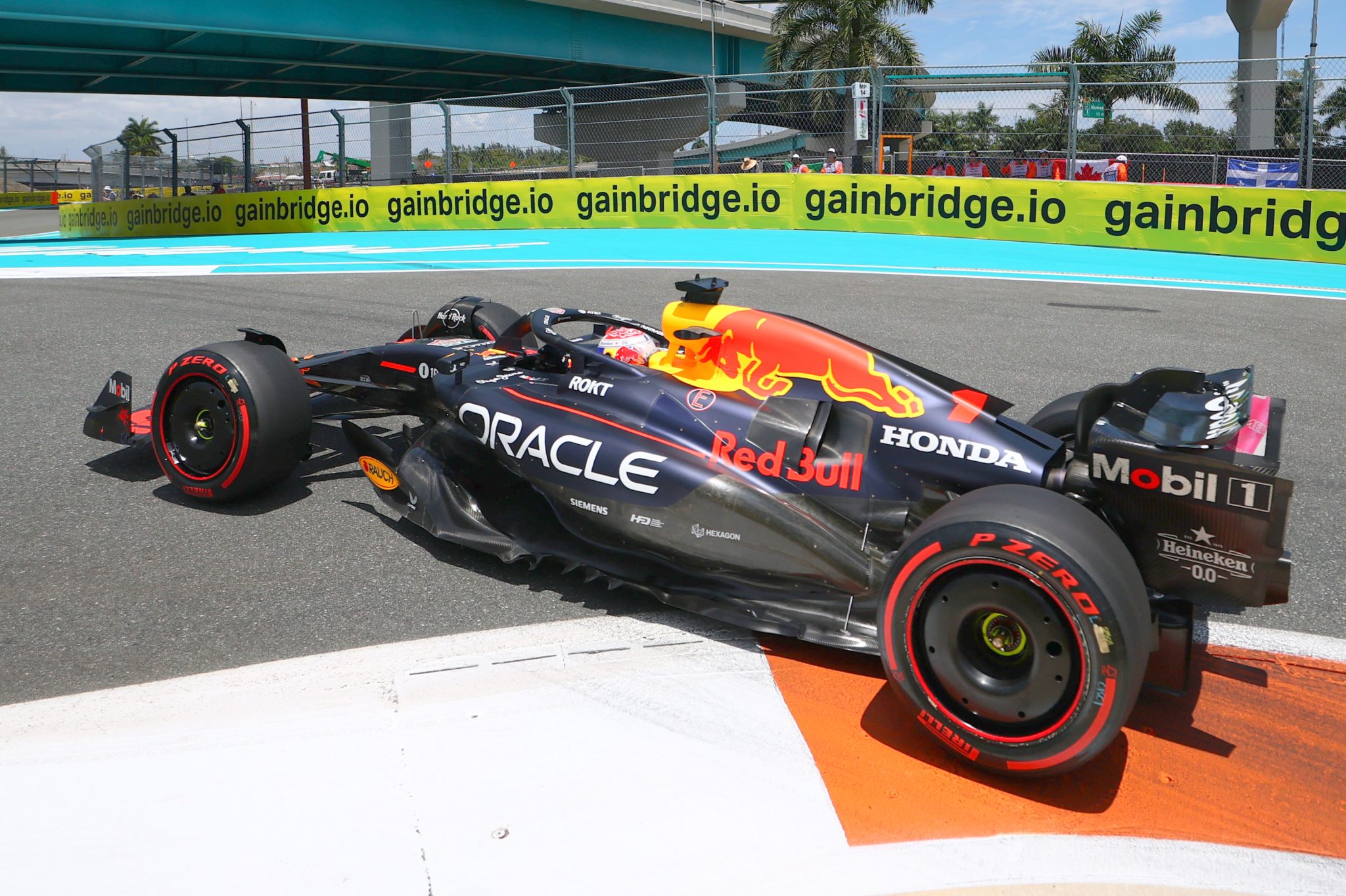 Tech F1 i: Red Bull introduces new floor for RB21 in Miami