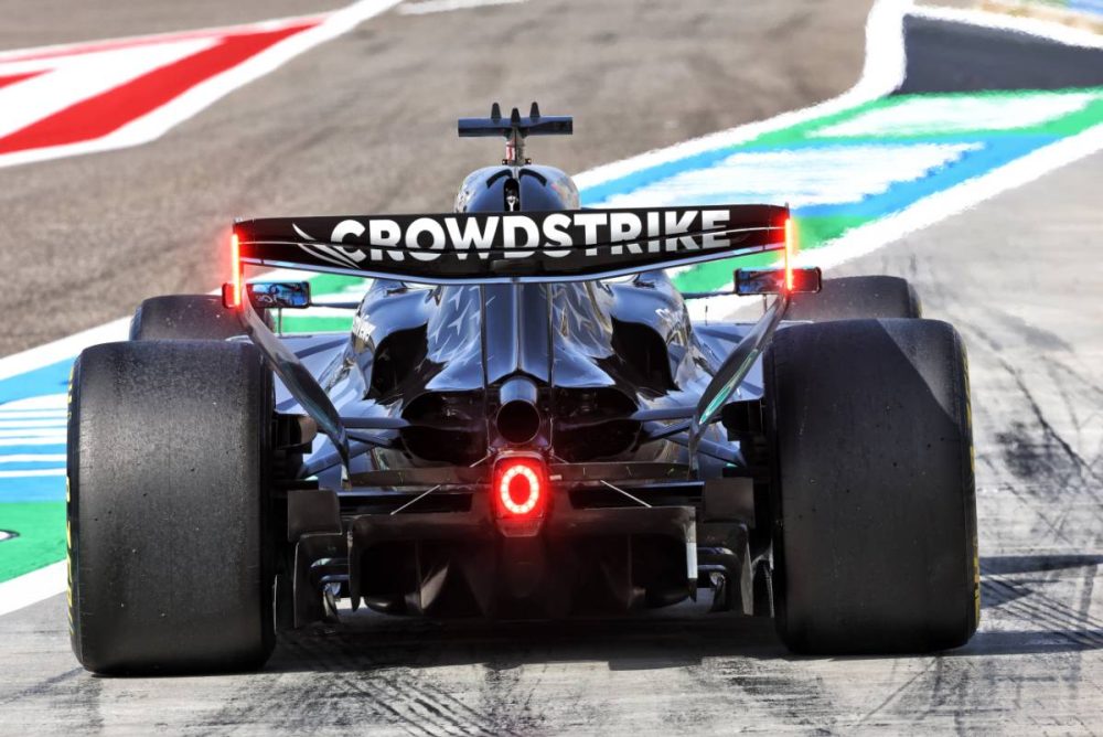 Verstappen fastest for Red Bull mid-day in Bahrain