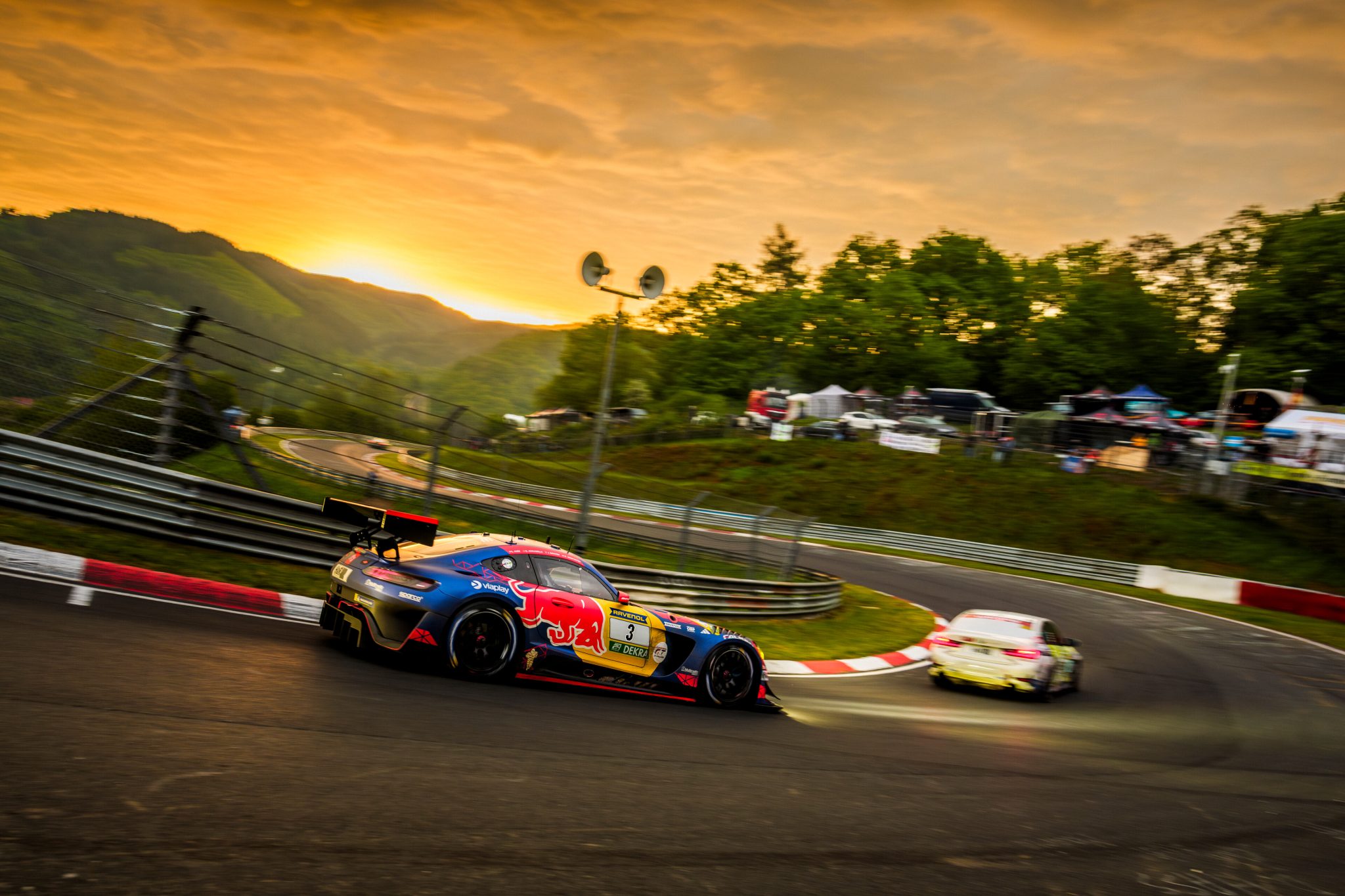 Verstappen leads Nürburgring 24 Hours in thrilling closing stages