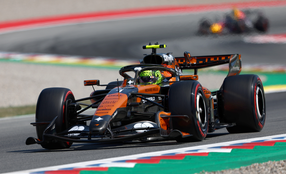 Norris notes McLaren progress but MCL40 ‘still a handful’